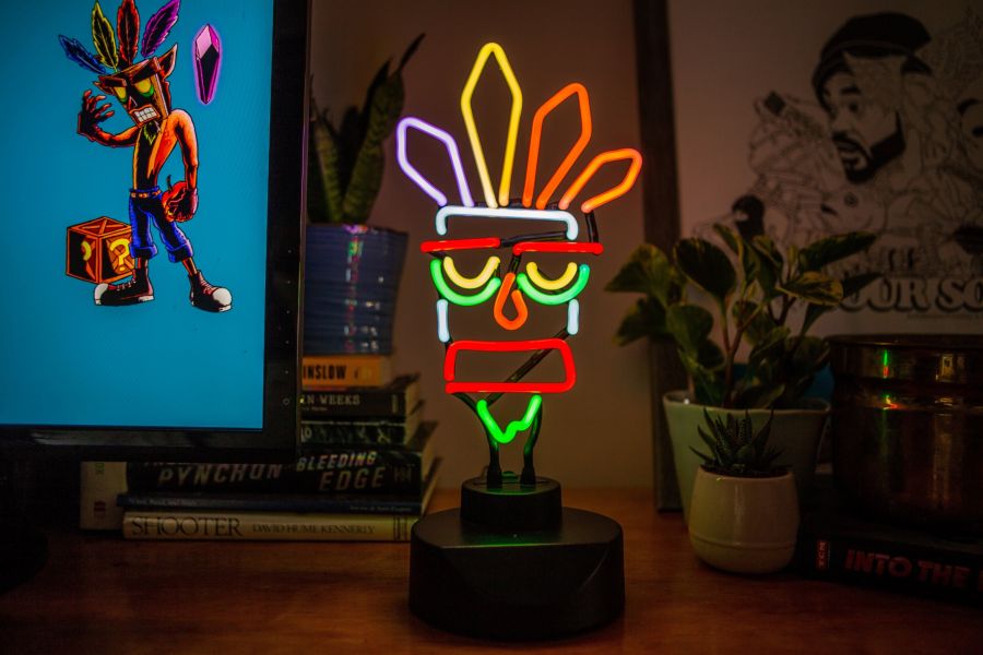 Crash Bandicoot Neon Light - Aku Aku